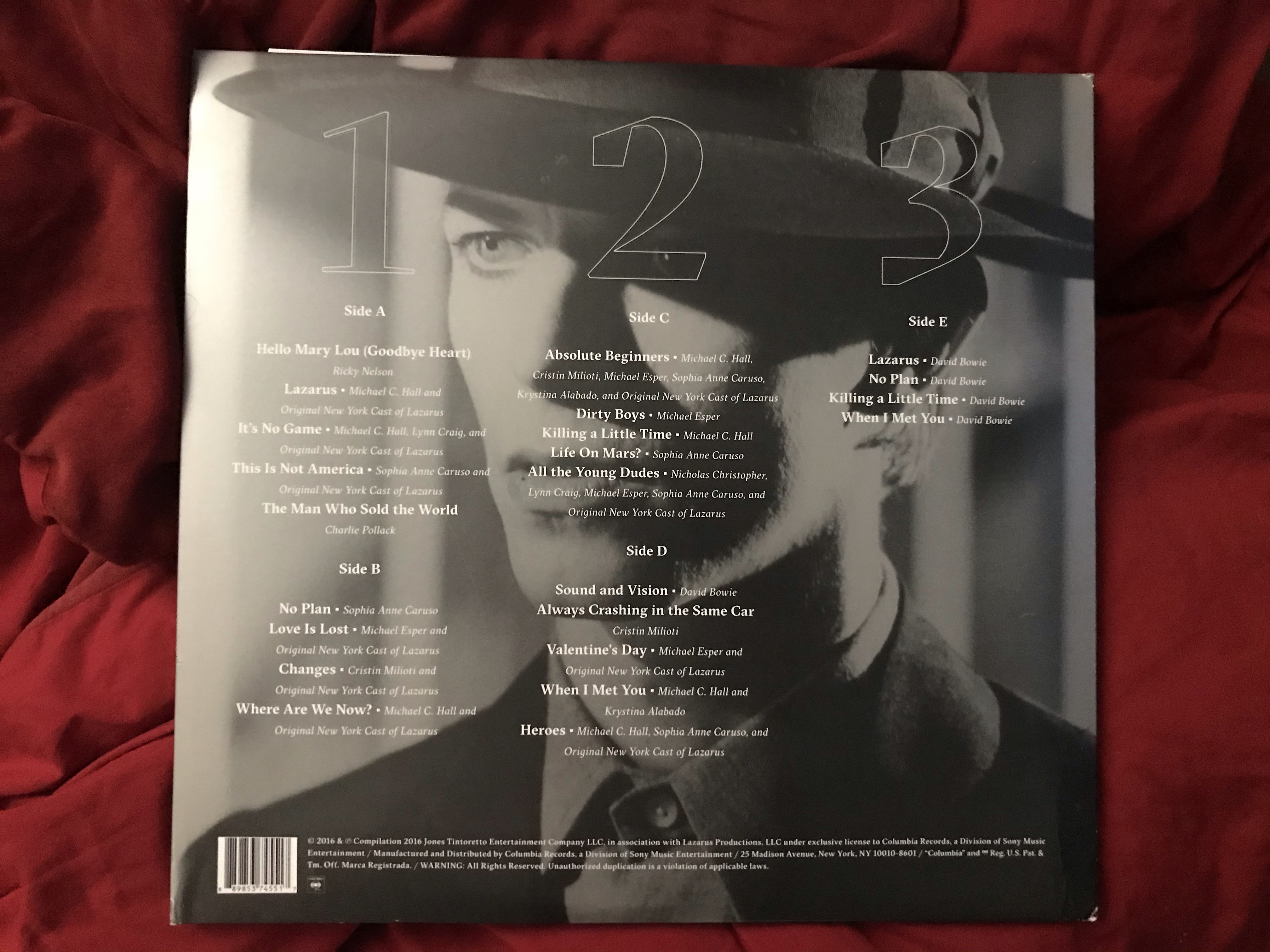The album as an art form: Lazarus & David Bowie – AilixChaerea